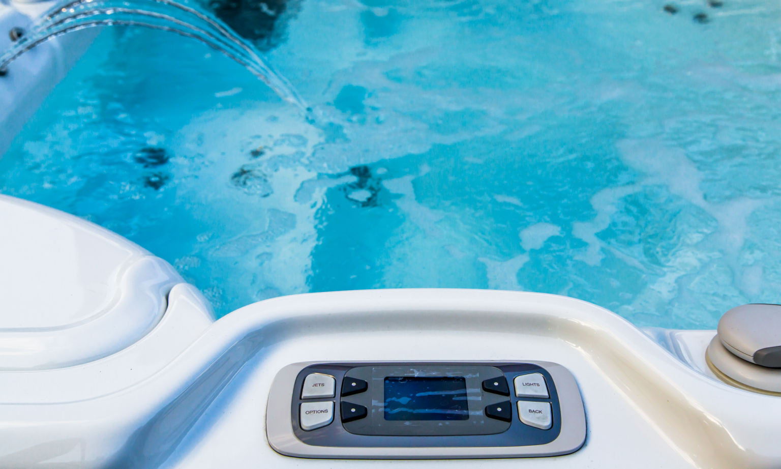 Spa: 7 règles de sécurité à connaître absolument | Piscines Beauport